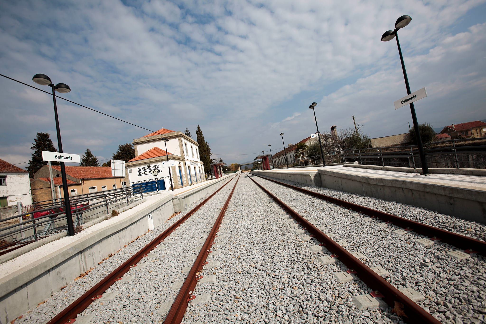 Transportes. A bitola na rede ferroviária portuguesa já não é um problema