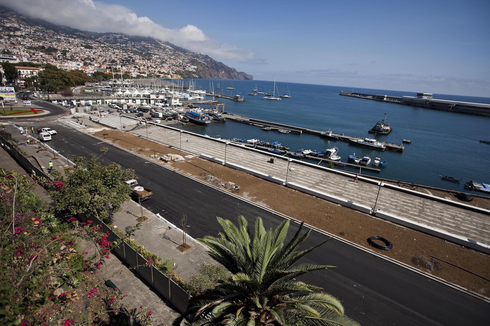 Transportes. Funchal garante ferry entre Madeira e continente a partir ...